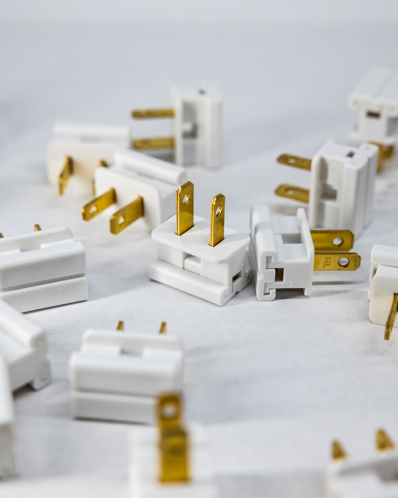 Male Slide Plug- SPT1 | Thunder Lighting Supply